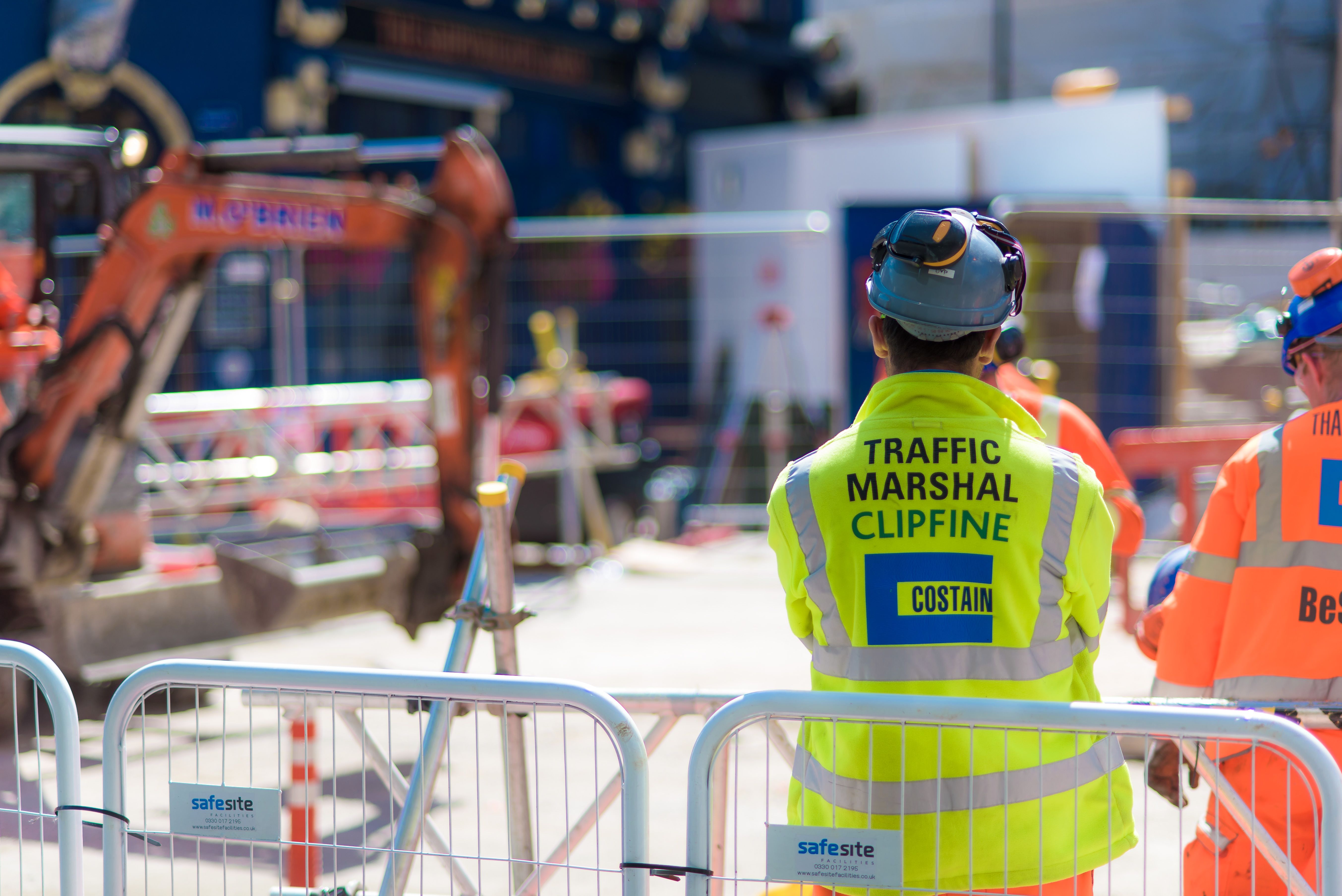 Become a Traffic Marshall: Role, Training & Career - Essential Site Skills